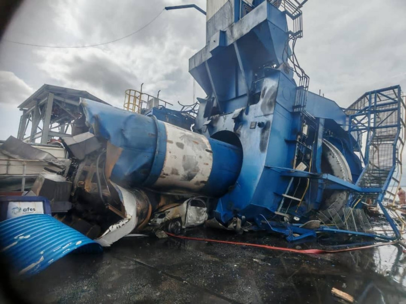 Site shut as investigations launched after two killed in crane collapse ...