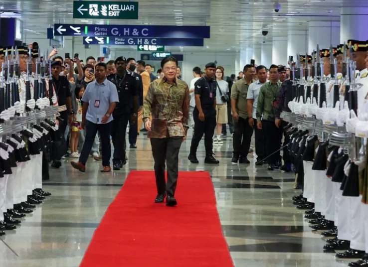 Singapore PM Lawrence Wong arrives in Malaysia for a special visit ...